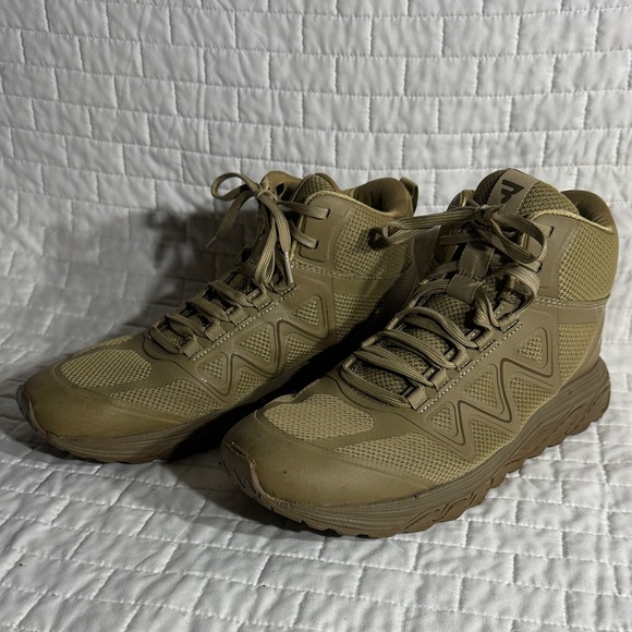 Bates | Shoes | Bates Mens Rush Mid Work Boots In The Coyote Color ...